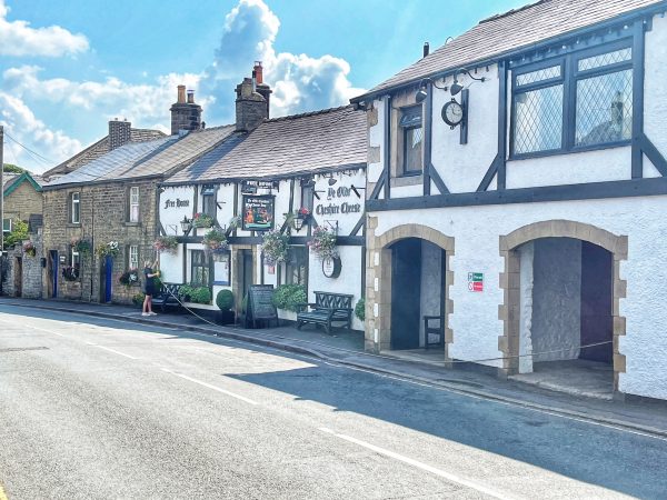 Mam Tor Walk from Castleton | Peak District Walk | Lifehop